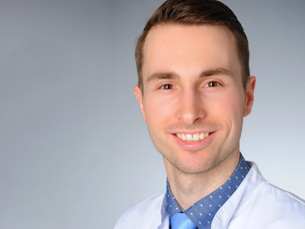 Ellenbogen-Wissenschaftspreis für Dr. Harbrecht | Uniklinik Köln