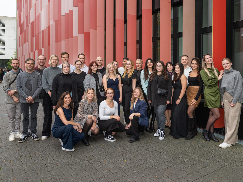 Intensive Leistung: Erfolgreicher Abschluss der Fachweiterbildung ...