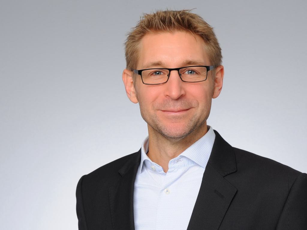 Hornhauttransplantation: Forschung zu spenderinduzierter ...