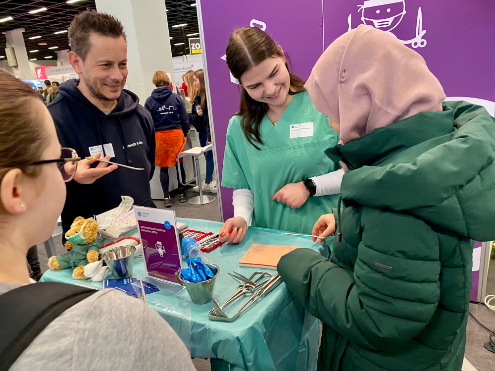 Messe Einstieg ein voller Erfolg | Uniklinik Köln