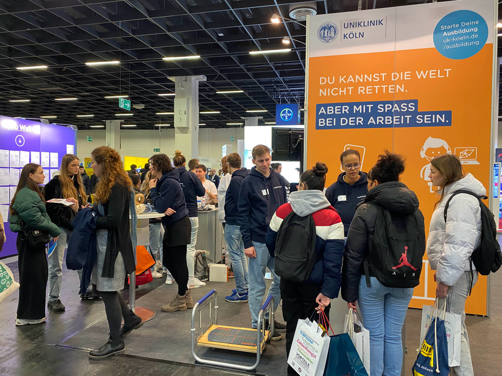Messe Einstieg ein voller Erfolg | Uniklinik Köln
