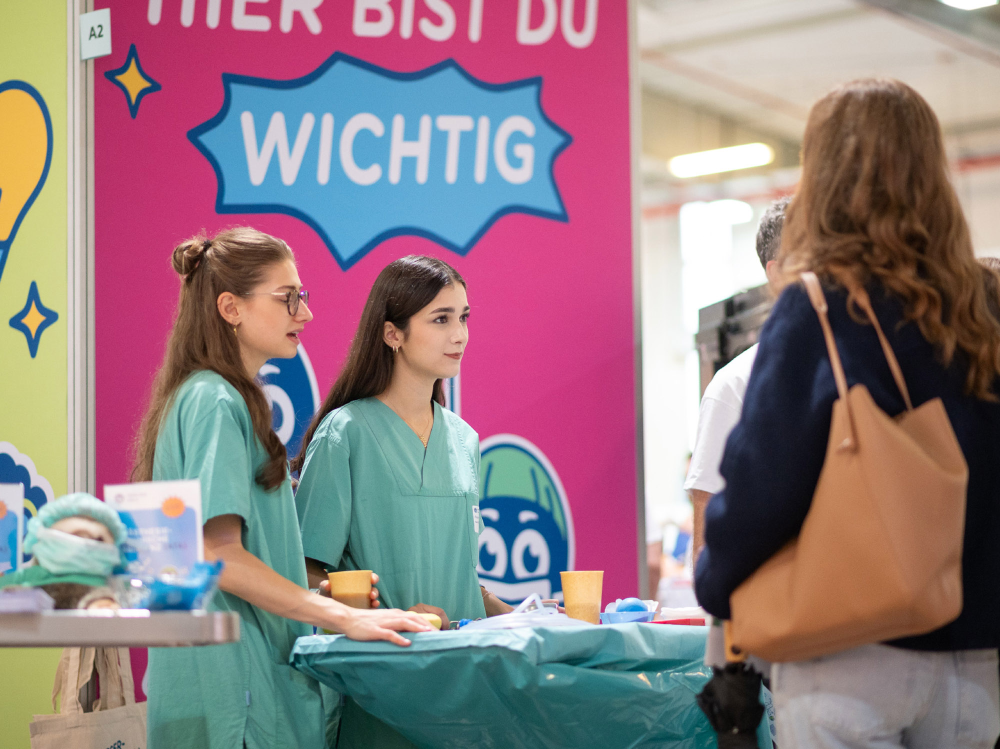 Mit neuer Azubi-Kampagne am Start - Uniklinik Köln